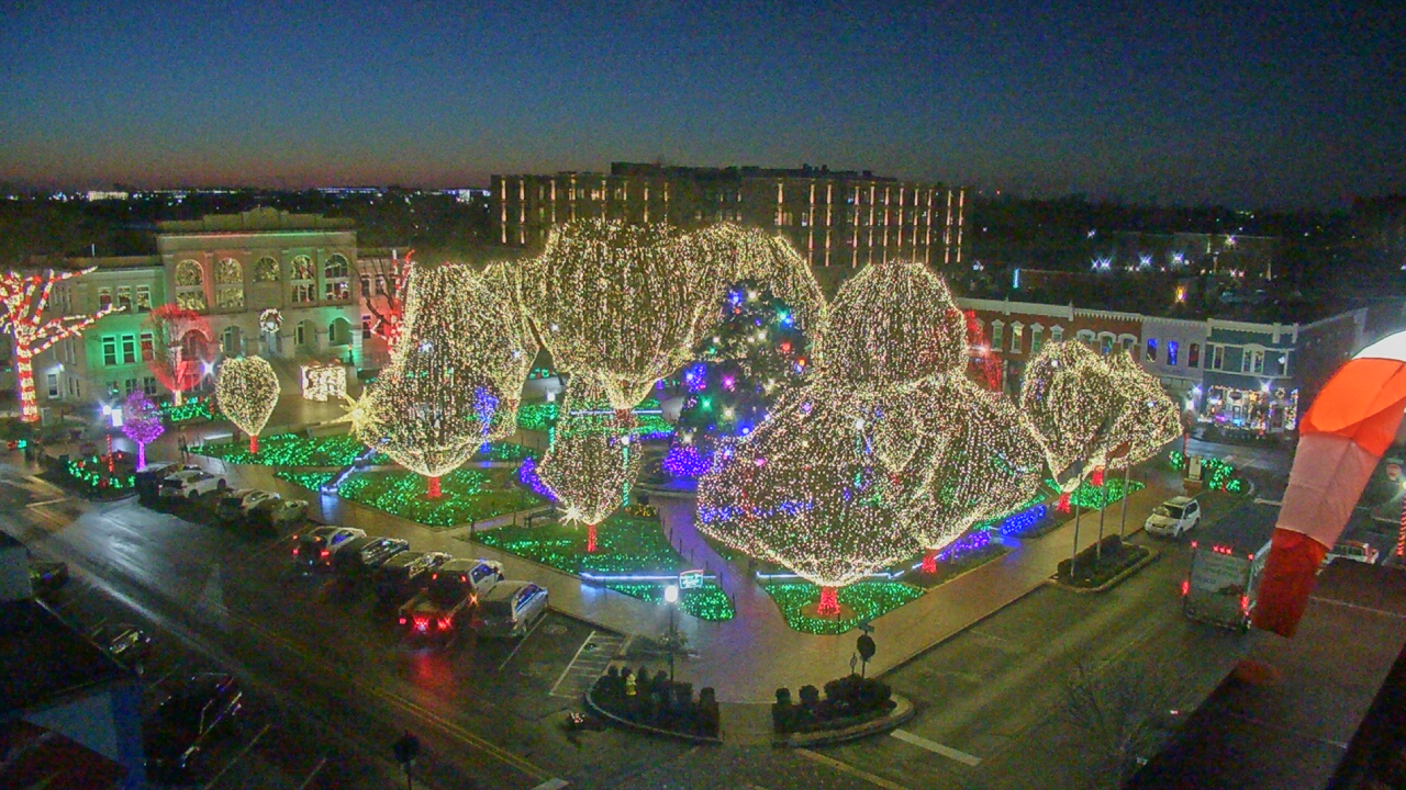 Walton s 5 & 10 Live Weather Cam - 24 Hr Weather Replay - Bentonville ...