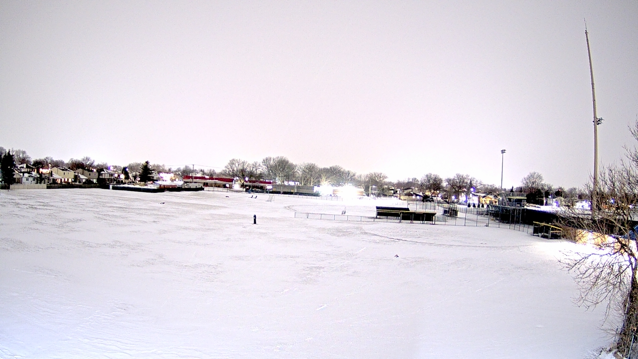 Crestwood HS Live Weather Cam - 24 Hr Weather Replay - Dearborn Heights ...