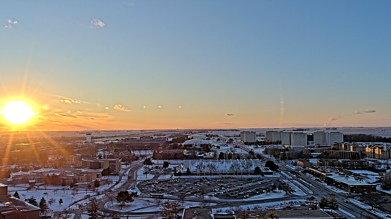 Northern Illinois University Live Weather Cam - 24 Hr Weather Replay ...