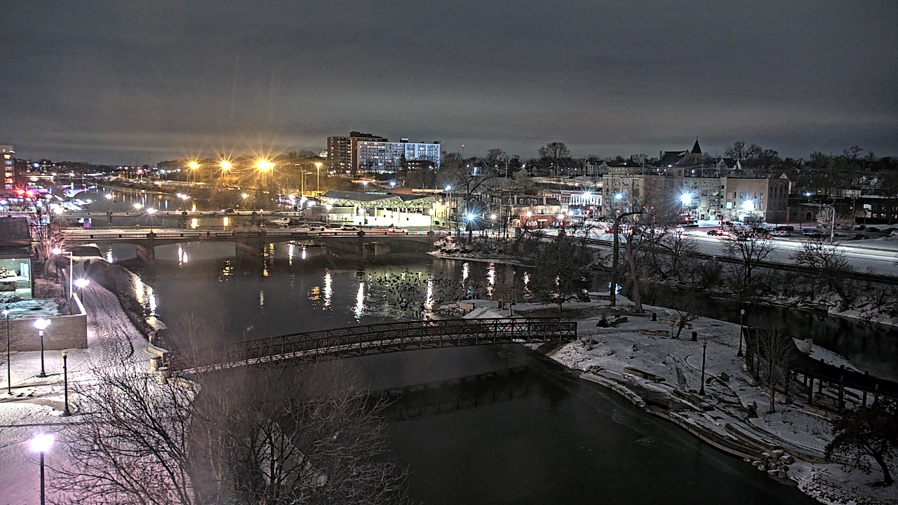 City of Elgin Live Weather Cam - 24 Hr Weather Replay - Elgin, Illinois ...