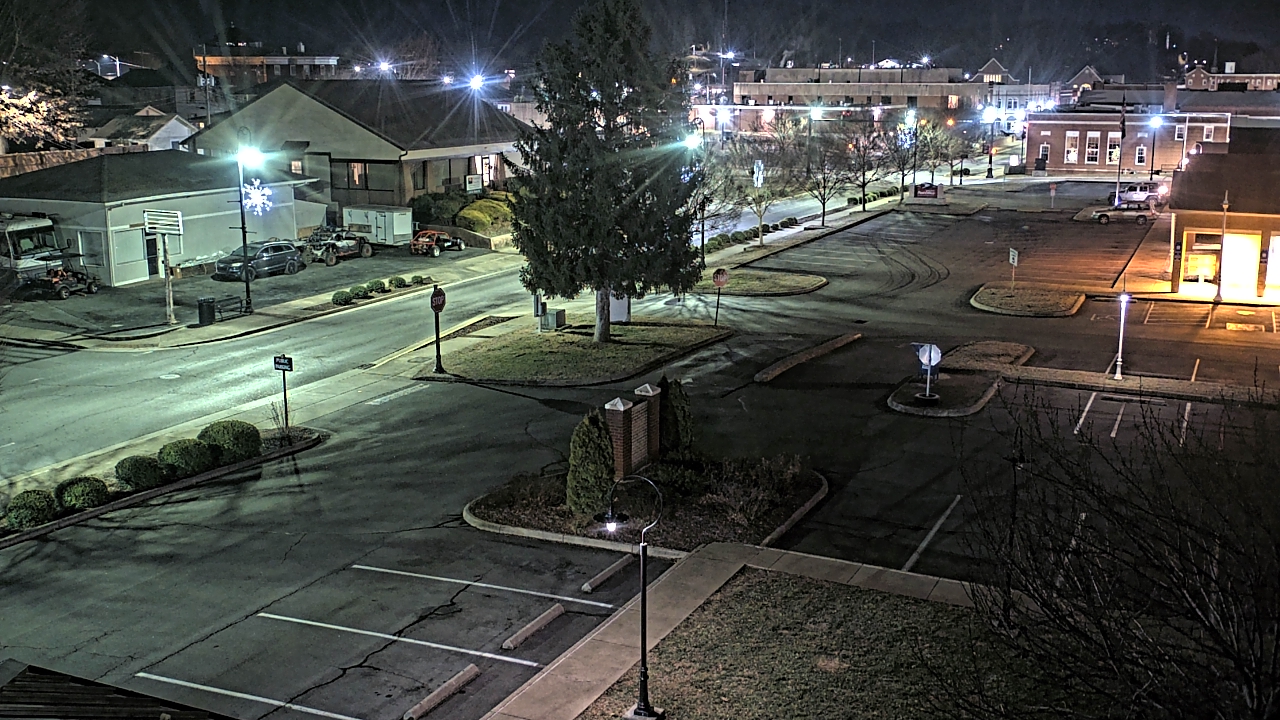 Erwin Town Hall Live Weather Cam - 24 Hr Weather Replay - Erwin, Tennessee | WeatherBug