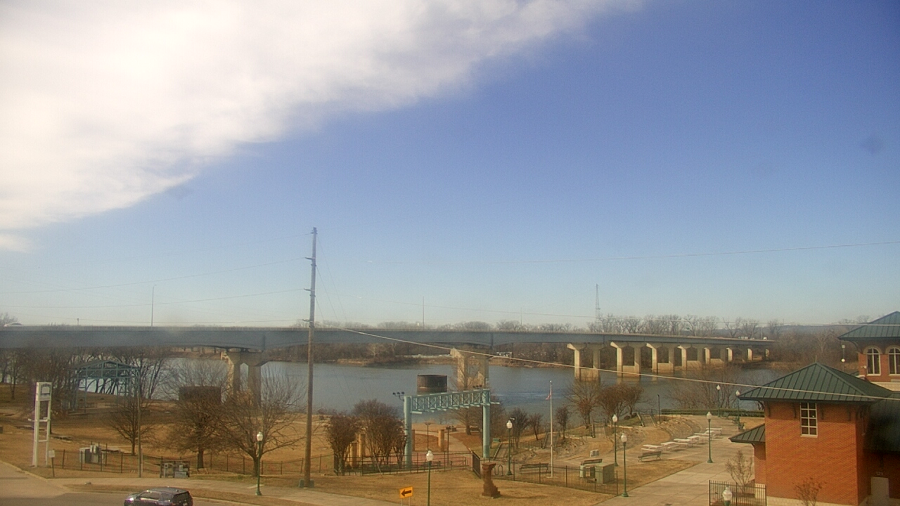 Miss Lauras Live Weather Cam - 24 Hr Weather Replay - Fort Smith ...