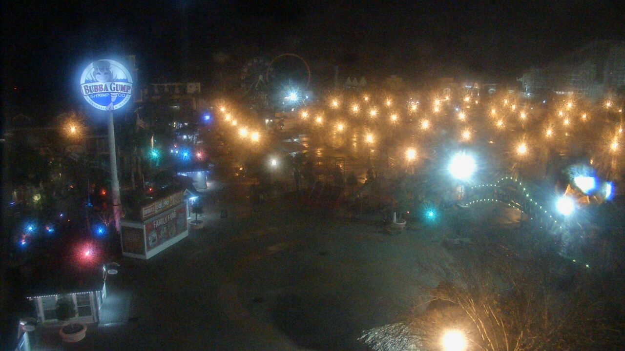 The Boardwalk Inn Live Weather Cam - 24 Hr Weather Replay - Kemah ...