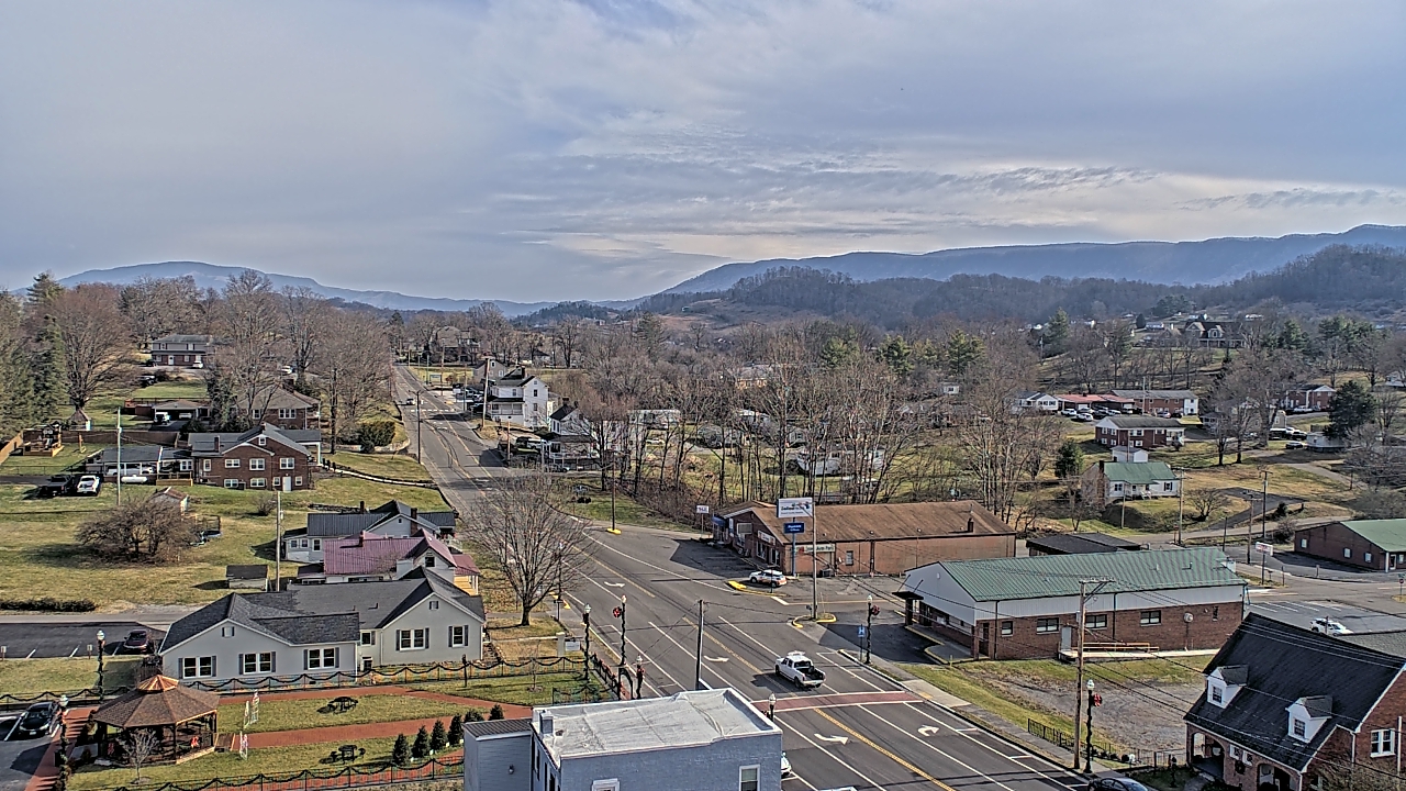 Russell County Courthouse Live Weather Cam - 24 Hr Weather Replay ...