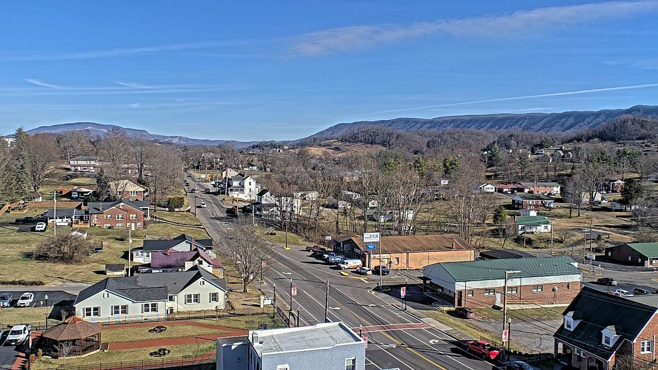 Russell County Courthouse Live Weather Cam - 24 Hr Weather Replay ...