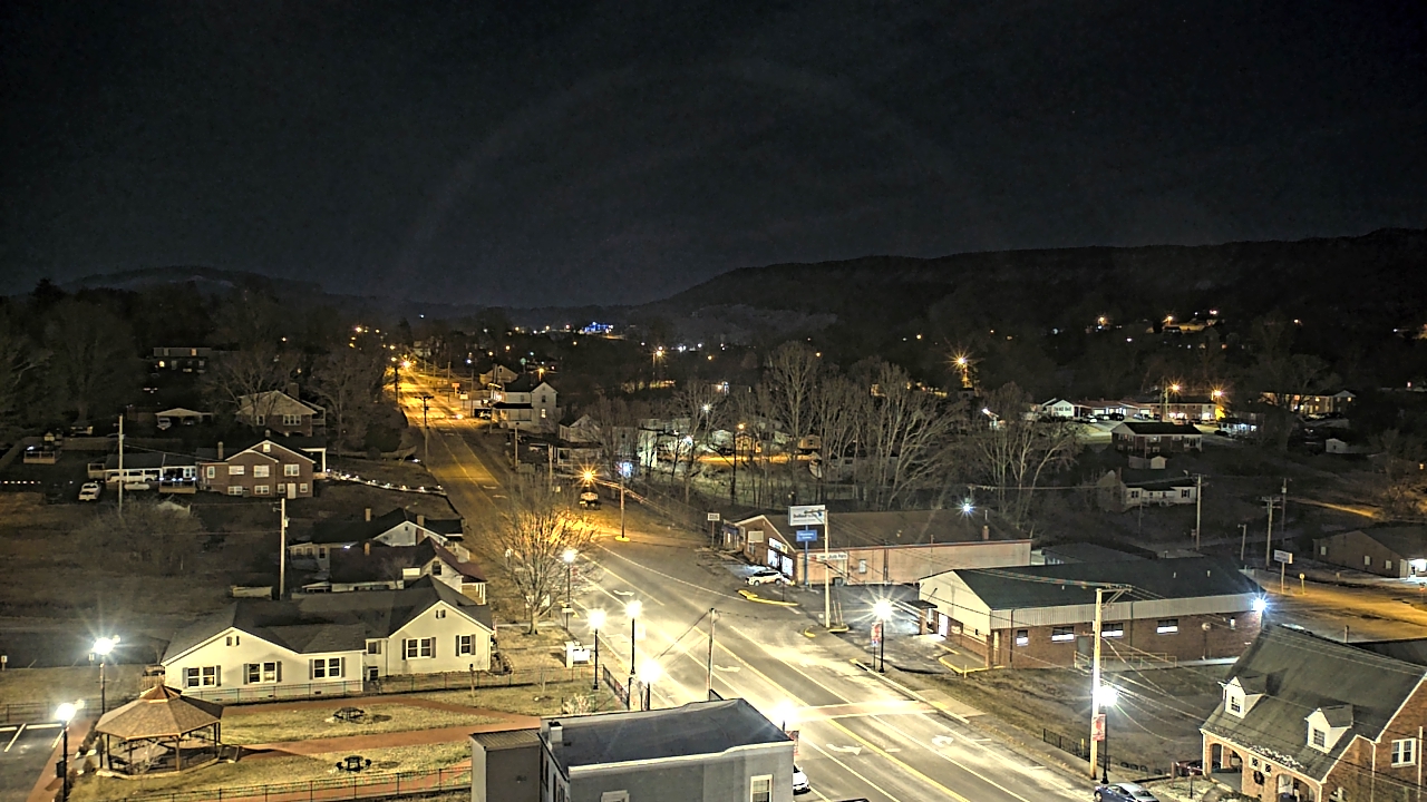 Russell County Courthouse Live Weather Cam - 24 Hr Weather Replay ...