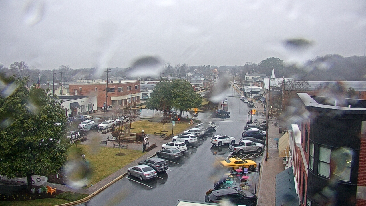 Drury Building Live Weather Cam - 24 Hr Weather Replay - Leonardtown ...