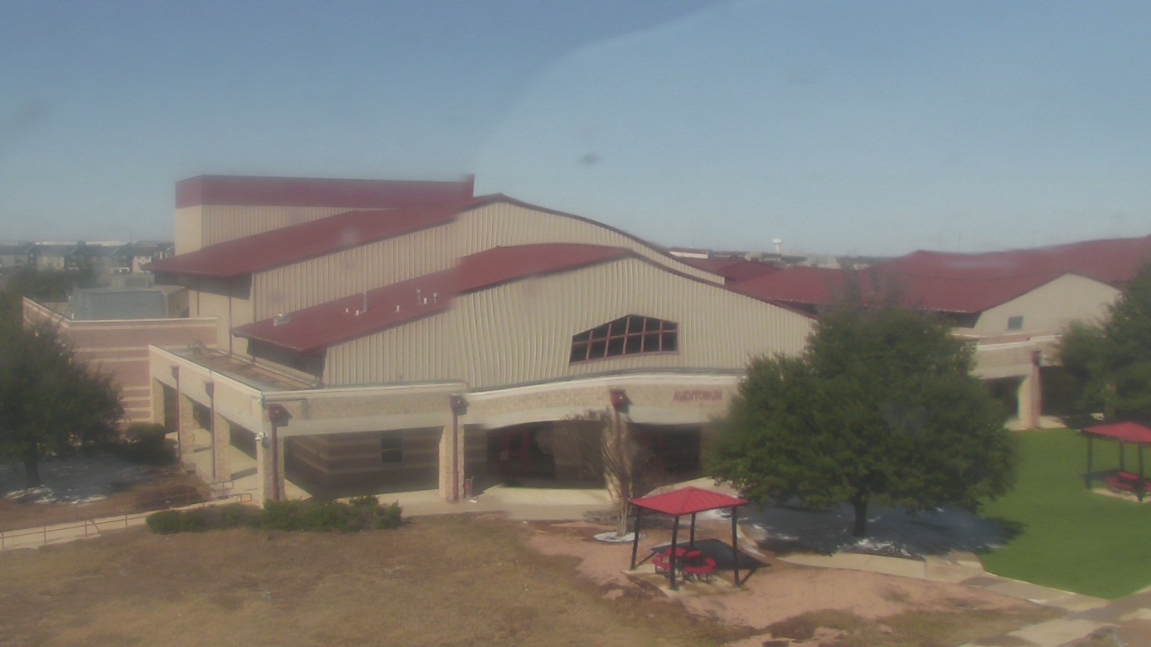 Manor HS Live Weather Cam - 24 Hr Weather Replay - Manor, Texas ...