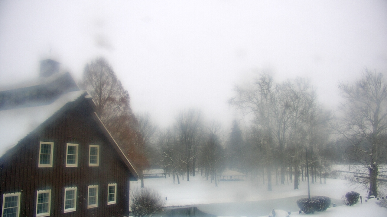 Velvet Ice Cream Live Weather Cam - 24 Hr Weather Replay - Utica, Ohio ...