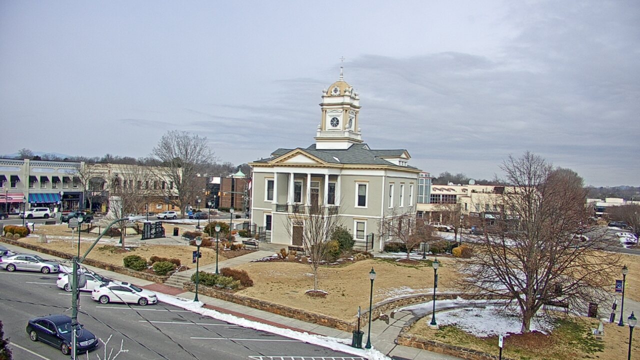 Ervin Building Live Weather Cam - 24 Hr Weather Replay - Morganton ...