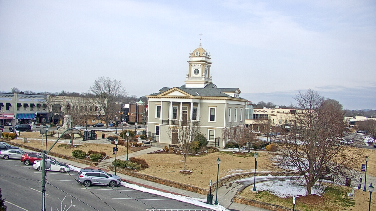 Ervin Building Live Weather Cam - 24 Hr Weather Replay - Morganton ...