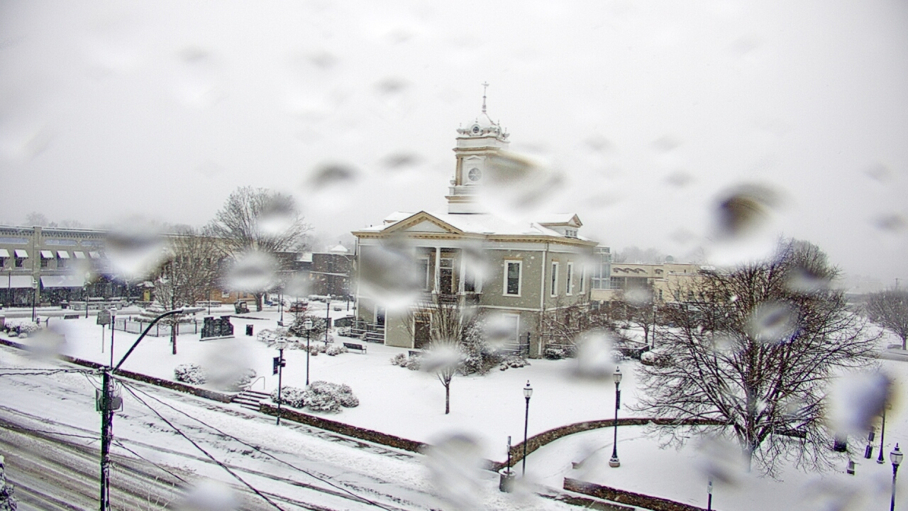 Ervin Building Live Weather Cam - 24 Hr Weather Replay - Morganton ...