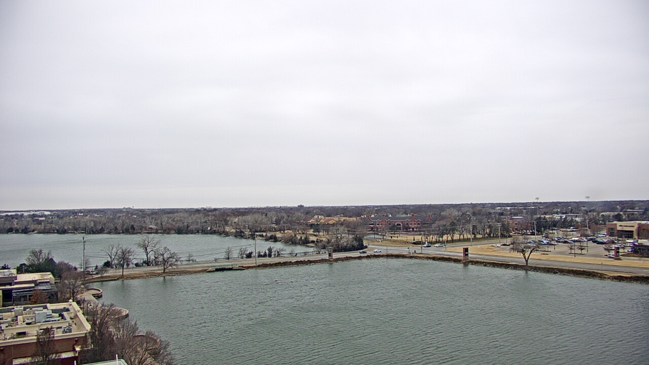 Commerce Bank Live Weather Cam - 24 Hr Weather Replay - Wichita, Kansas ...