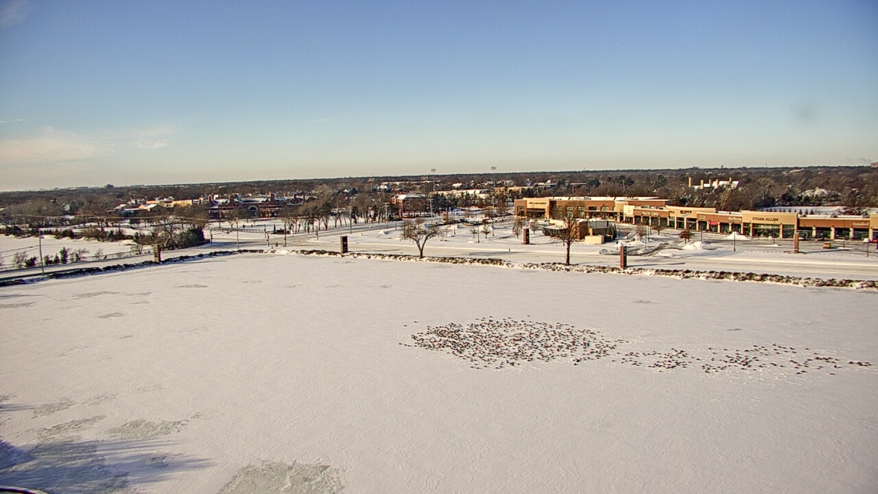 Commerce Bank Live Weather Cam - 24 Hr Weather Replay - Wichita, Kansas ...